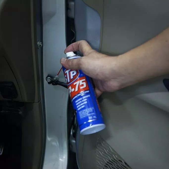 Jual STP AP-75 MULTI-PURPOSE LUBRICANT SPRAY (250ML) | Shopee Indonesia