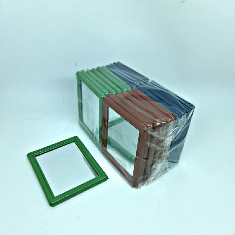 Jual Kaca Kotak Kecil / Cermin Make up Kotak Polos Mini Travel | Shopee ...