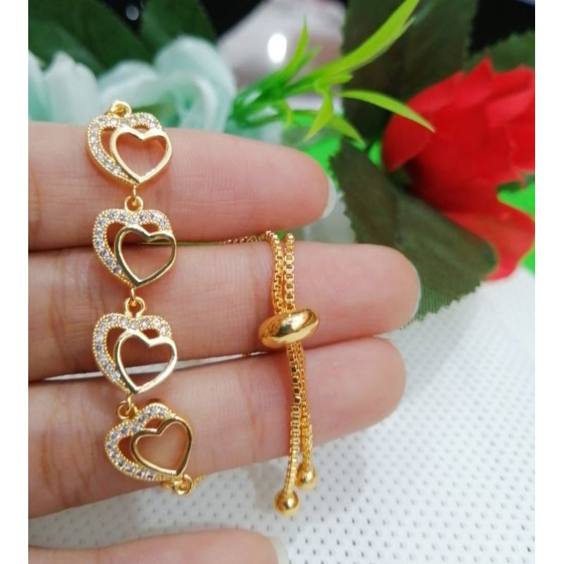 Jual GELANG TANGAN WANITA TITANIUM MOTIF LOVE PERMATA BANYAK PILIHAN ...