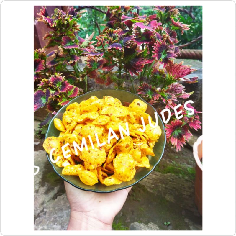 Jual Comring mini comro kering extra pedas daun jeruk 1 kg | Shopee ...