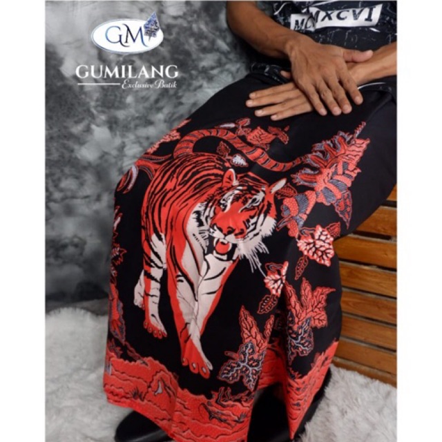 Jual SARUNG BATIK MOTIF MACAN MERAH | Shopee Indonesia