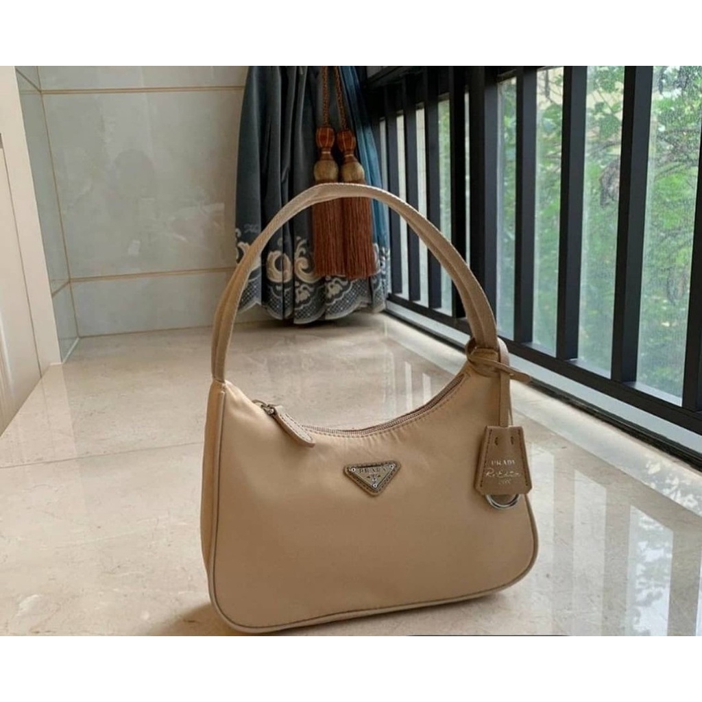 Jual Prada Re-Edition 2000 | Shopee Indonesia