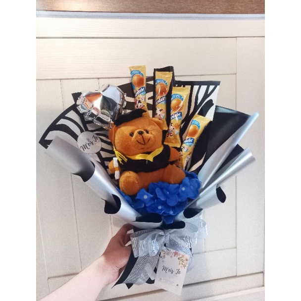 Jual Buket Wisuda Manado / Bucket Wisuda Murah Manado / Boneka Wisuda ...