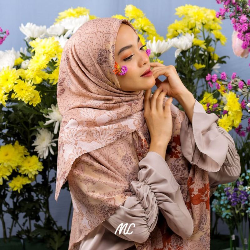 Jual Jilbab Seragam Miss color MC Voal Miracle Print Motif Art Premium ...