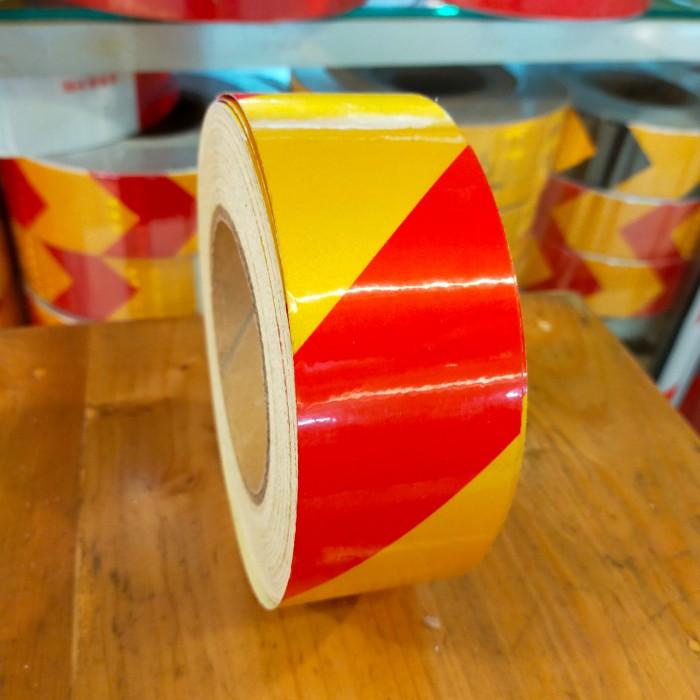 Jual Stiker | Stiker Reflektif Scotlite Lakban Nyalah Saat Kena Sinar ...
