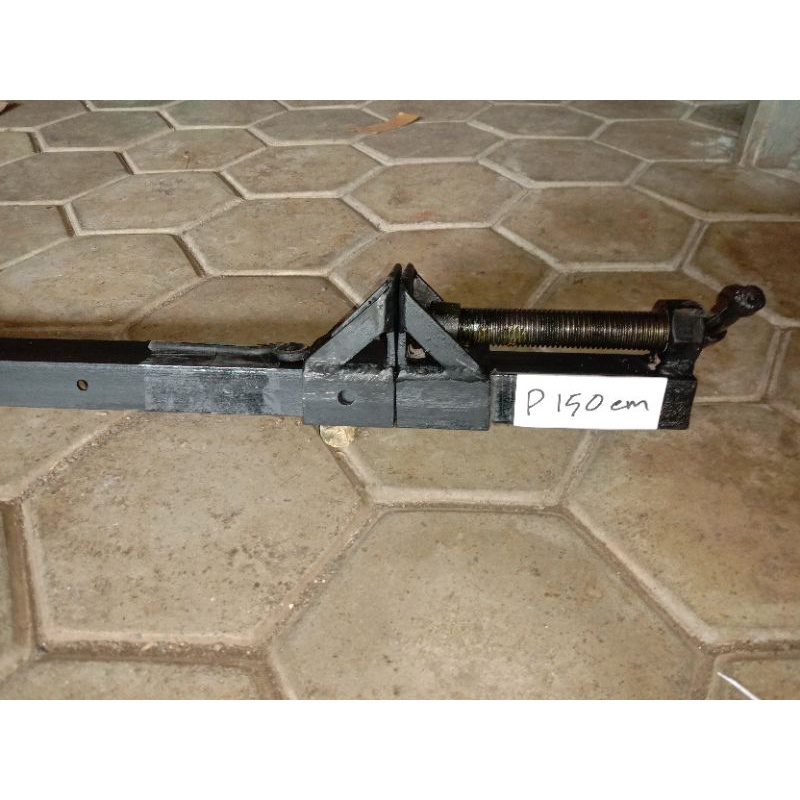 Jual klem kayu. pres kayu. pres kayu besi u panjang 150cm | Shopee ...