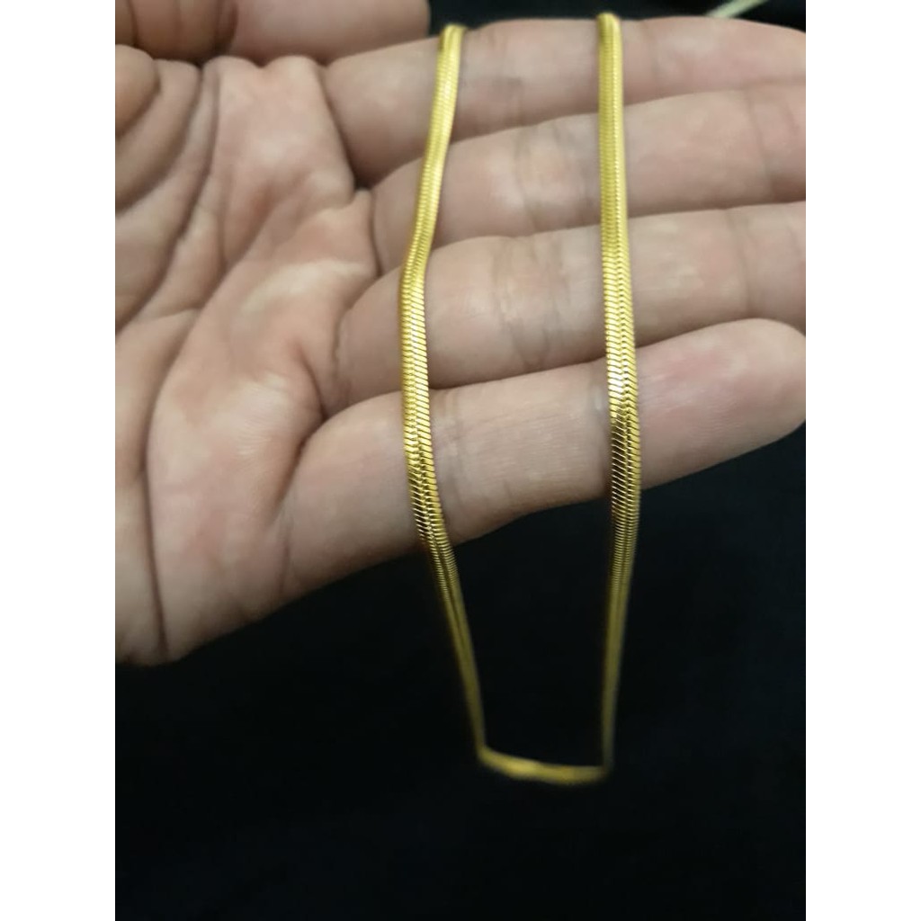 Jual Kalung Titanium model pipih warna emas | Shopee Indonesia