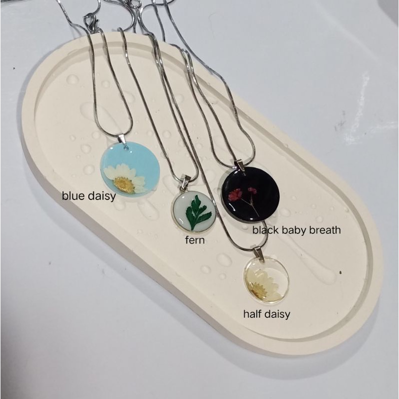 Jual kalung pendant liontin resin flower aesthetic titanium necklace ...