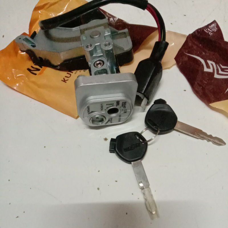 Jual Kontak Kunci Key Set SUPRA X125 DD HELM IN FI X 125 HELEM IN F1 ...