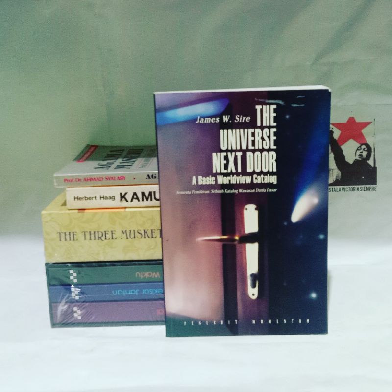 Jual The Universe Next Door A Basic Worldview Catalog: Semesta ...