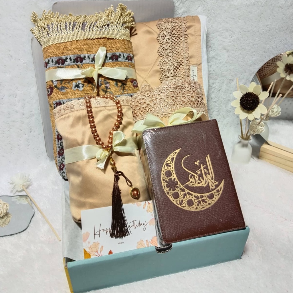 Jual Seserahan Alat Sholat Lengkap / Hampers Mukena Alquran dan Sajadah ...