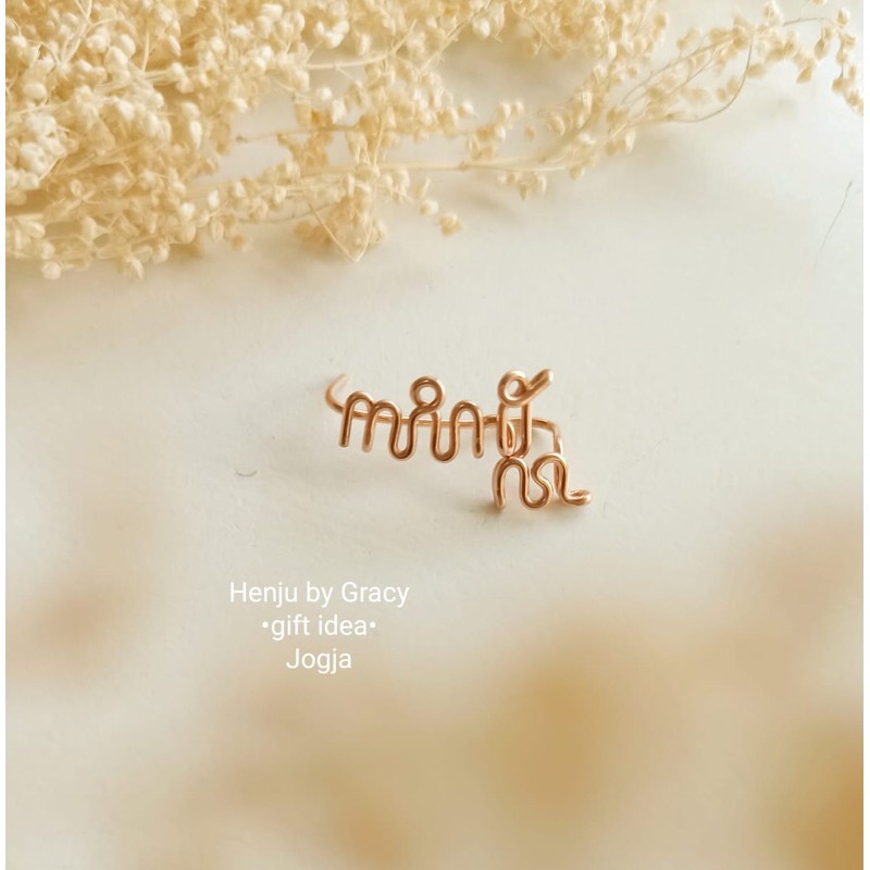 Jual HENJU BY GRACY | Anting Aksara Jawa "Lintang" | Earclimber ...