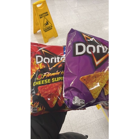Jual Doritos Cheese supreme flamin hot and Thai sweet chilli | Shopee ...