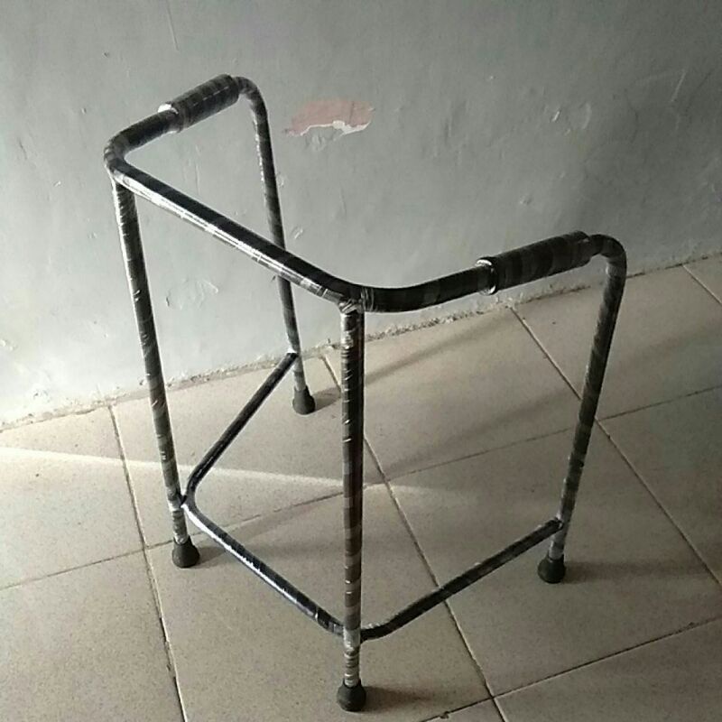 Jual walker alat bantu jalan/walker anak //ukuran anak anak // terapi ...