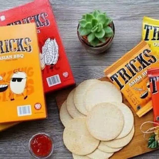 Jual Tricks potato chips kentang snack harga per box (10sachet x 20gr ...