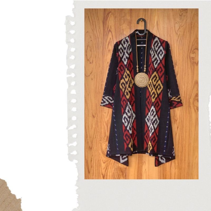 Jual OUTER WANITA TENUN TORAJA HITAM READY STOCK | Shopee Indonesia