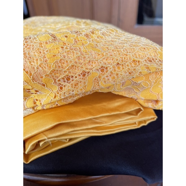 Jual Bahan Brokat dan Furing Kuning Kunyit | Shopee Indonesia
