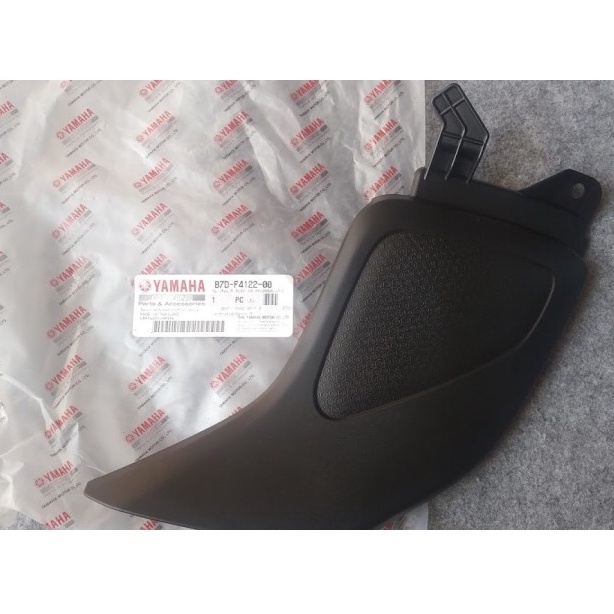 Jual Seat Knee Grip KANAN Yamaha MT15 B7D-F4122-00 | Shopee Indonesia