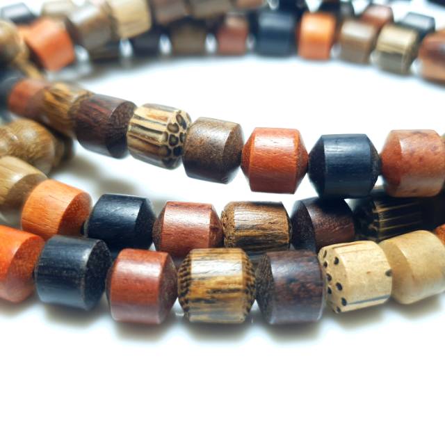 Jual TERBARU Tasbih Kayu Bertuah 11 Jenis kayu Bentuk Tabung kayu Johar ... Jual TERBARU Tasbih Kayu Bertuah 11 Jenis kayu Bentuk Tabung kayu Johar ...
