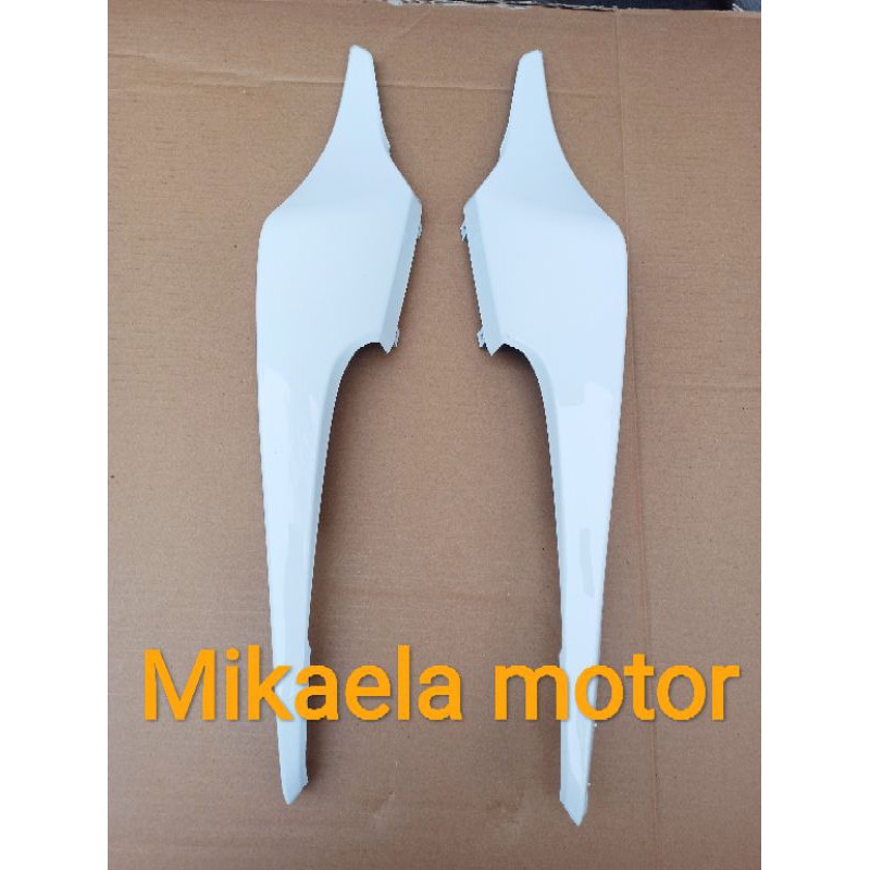 Jual cover body belakang cb150r cb 150 r 2013 2014 putih | Shopee Indonesia