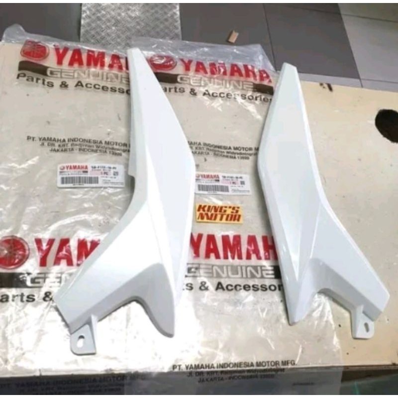 Jual Cover body bawah cover step yamaha Xeon RC kanan kiri original ...