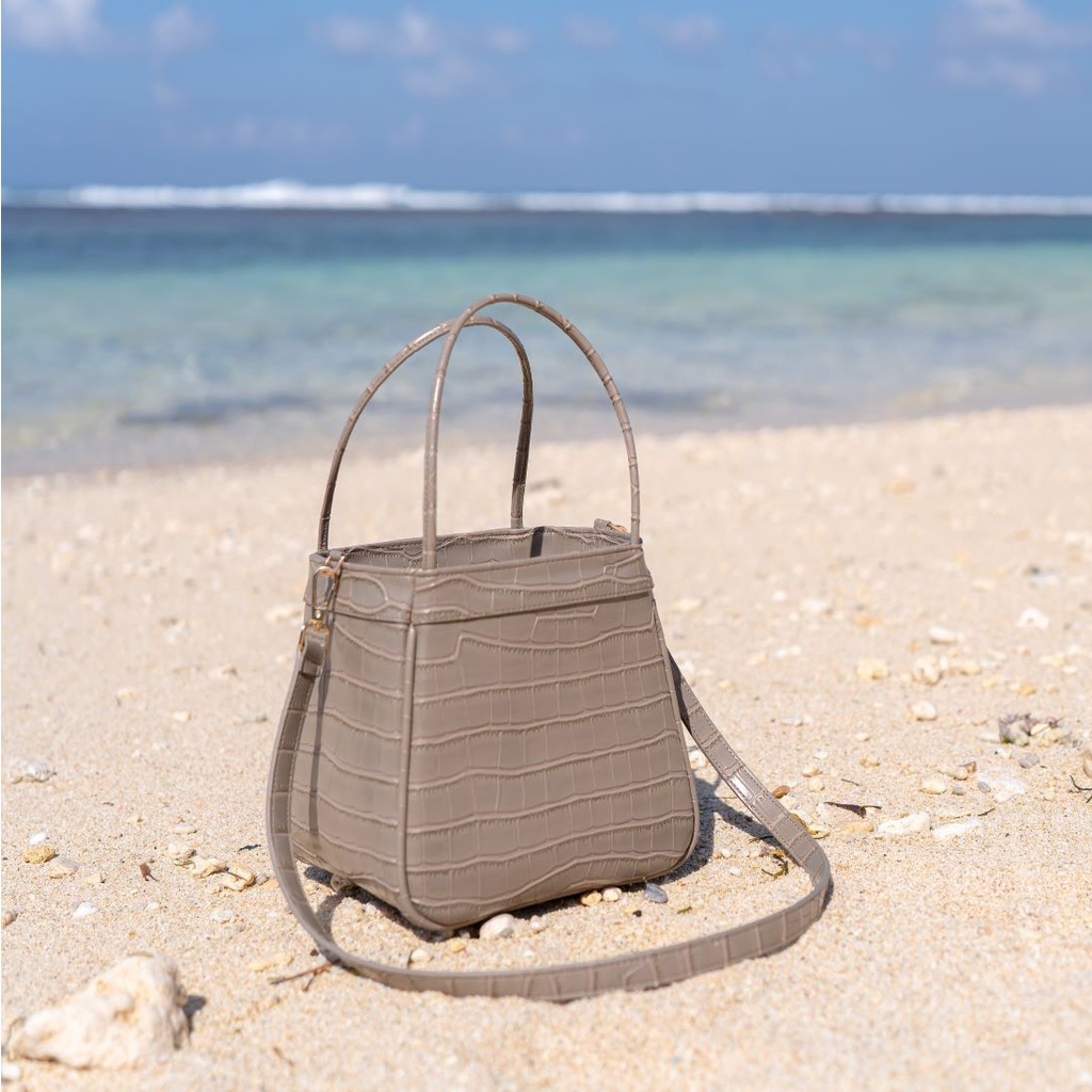 Jual Vallice - Valencia Bag in New Choco | Shopee Indonesia