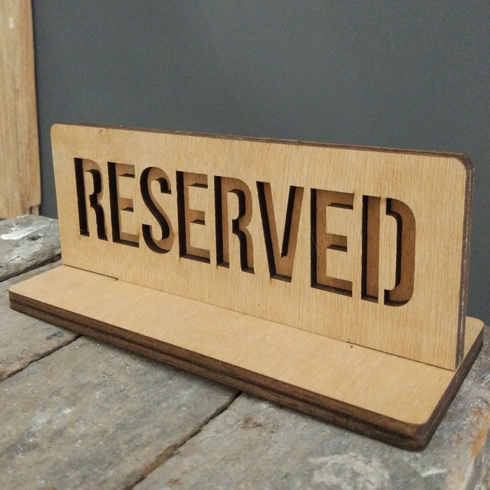 Jual WOODEN DESK STAND RESERVED DEKORASI PAJANGAN KAYU RESERVASI CAFE ...