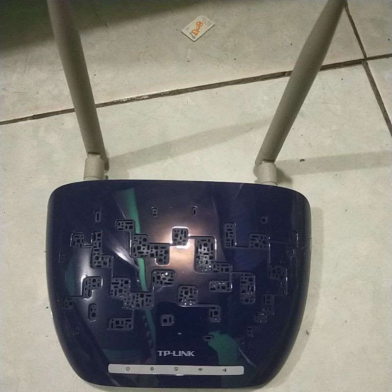Jual TP LINK 300Mbps Wireless N Range Extender' model TL-WA830RE plus ...