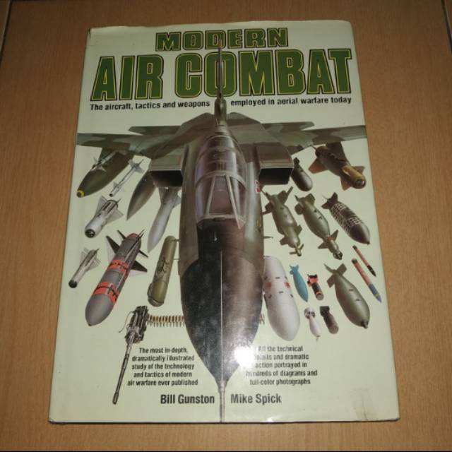 Jual Modern Air Combat - Bill Gunston, Mike Spick | Shopee Indonesia