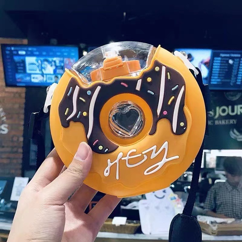 Jual Botol Air Minum DORAEMON HELLO KITTY Portable Anak Bentuk Donat ...