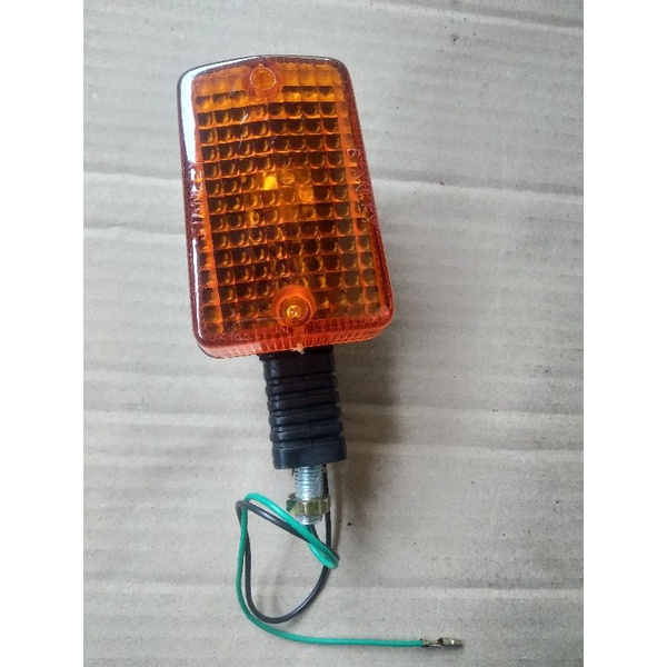 Jual lampu sen sein reting reteng riting stanly belakang Honda C 700 ...
