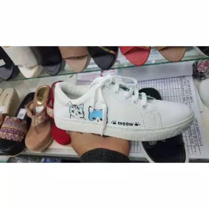Jual Sepatu Kets Wanita Putih Motif meow ( COD ) | Shopee Indonesia