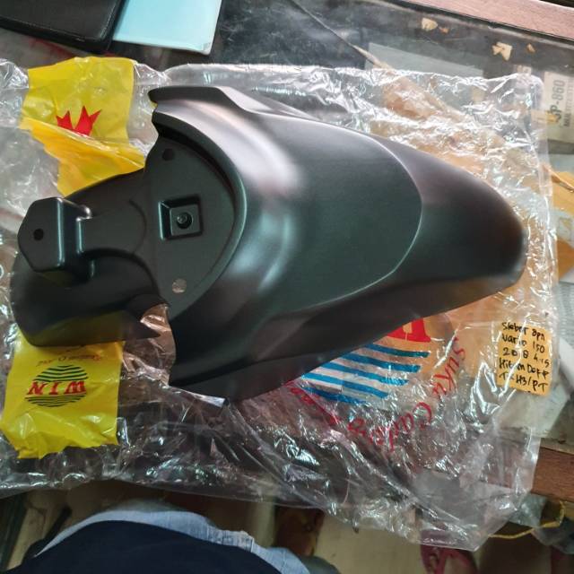 Jual Slebor depan vario 125 150 new esp led 2018 2019 WIN hitam doff spakbor front fender cover ...