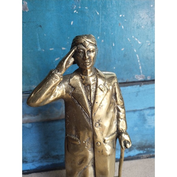 Jual Patung Arca Jendral Sudirman Sedang Hormat Alusan | Shopee Indonesia