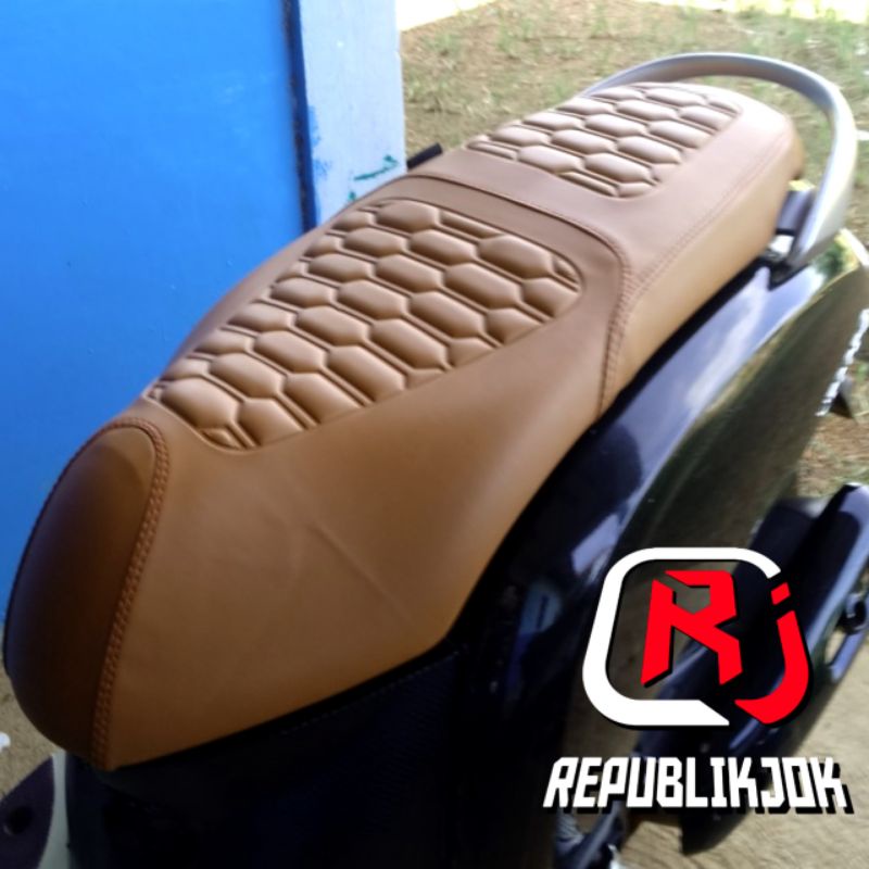 Jual Kulit Jok Pres Timbul Tawon Retro Style Zeus | Shopee Indonesia