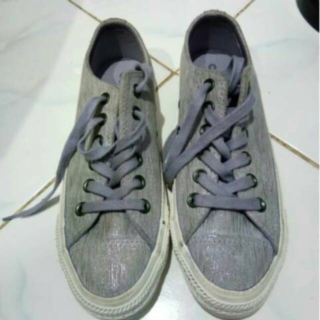 Jual SEPATU SEKEN SECOND SEPATU CONVERSE CEWEK | Shopee Indonesia