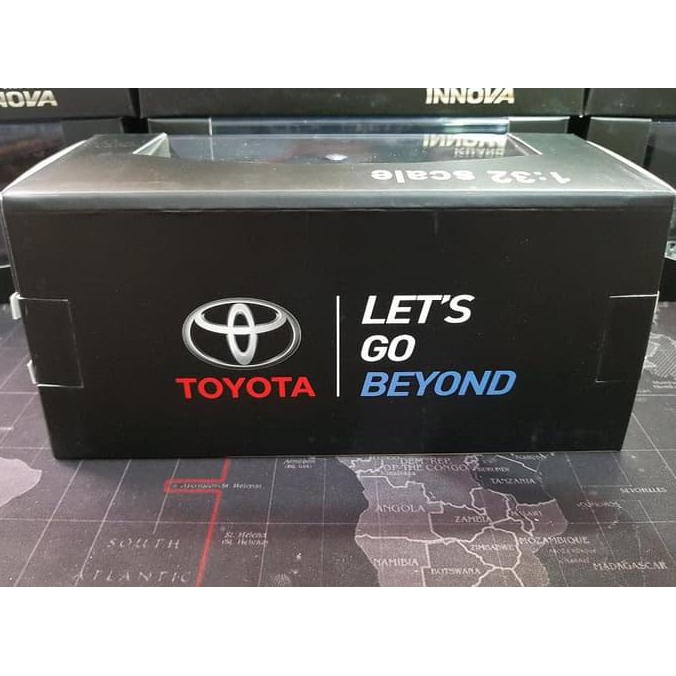 Jual MAINAN Diecast Toyota Kijang Innova Reborn Black By Dealer Box ...