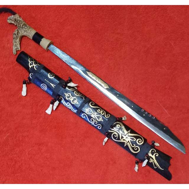 Jual MANDAU KHAS KALIMANTAN ORNAMEN GIGI SAPI ASLI | Shopee Indonesia