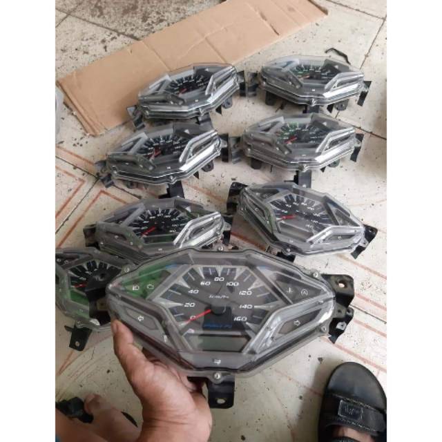 Jual SPEEDOMETER KM KILO METER SPEDO METER VARIO 125 type ISS ORIGINAL ...