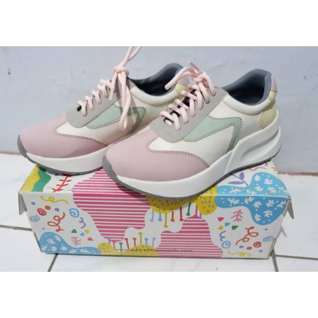 Jual OPTICA SNEAKERS BY Adorable Projects (Prelove) | Shopee Indonesia