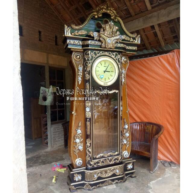 Jual Lemari jam hias jati brawijaya mewah furniture jepara | Shopee ...