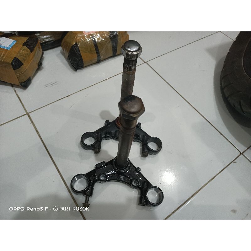 Jual Segitiga T bawah Megapro Tiger original copotan motor | Shopee ...