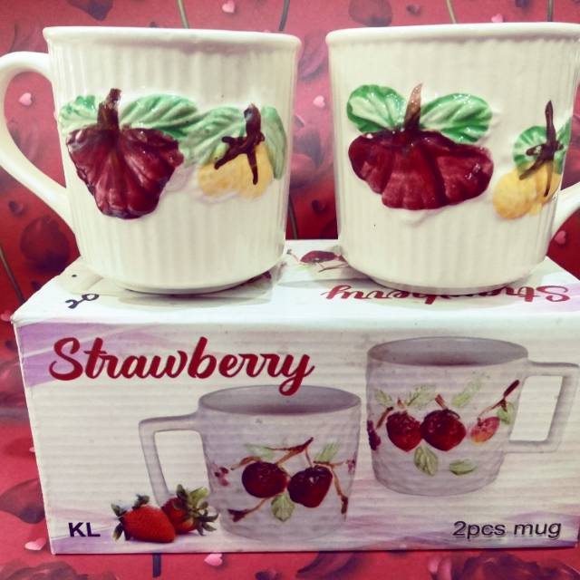 Jual Mug Strawberry EMBOSS (2pcs) | Shopee Indonesia