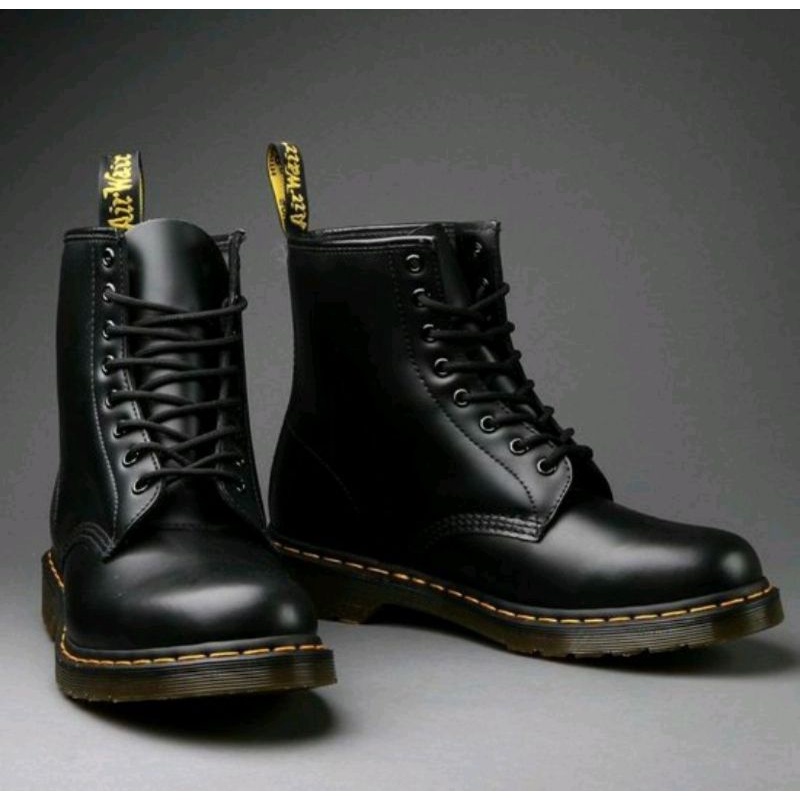 Jual sepatu docmart boots tinggi sepatu dr. martens pria dan wanita 8hole sepatu high boot ...