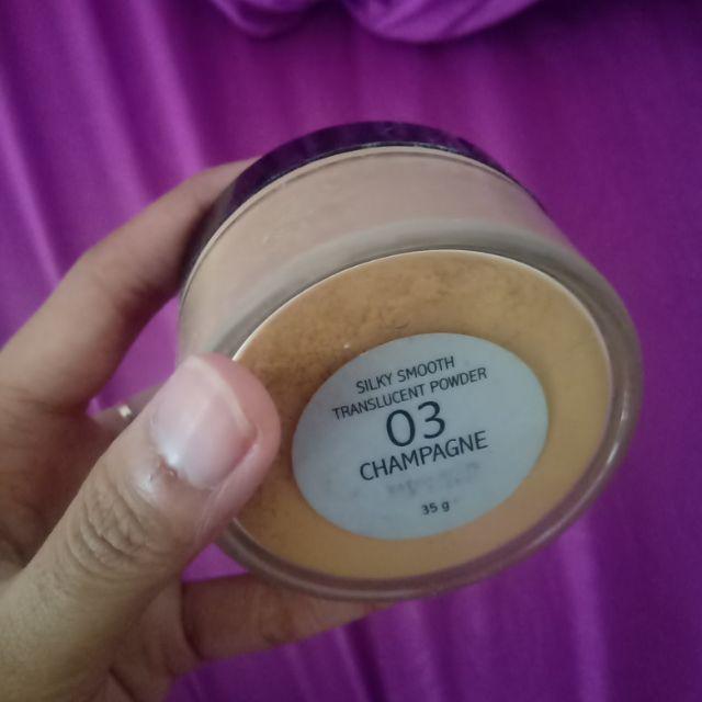 Jual PRELOVED MakeOver Silky Smooth Translucent Powder 03 CAMPAGNE & 02 ...