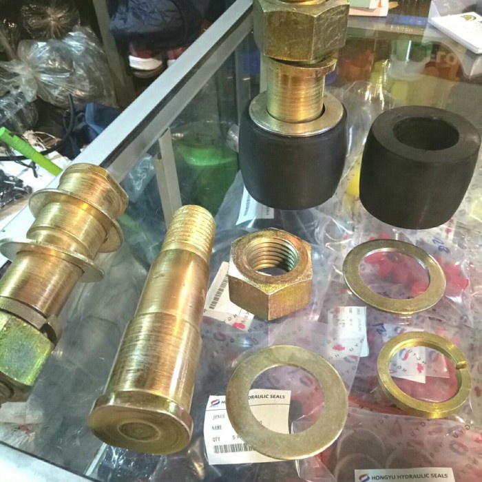 Jual 1 Set Baut + Mur fcl f7 rubber coupling f7 / koplingmesin fcl f7 ...