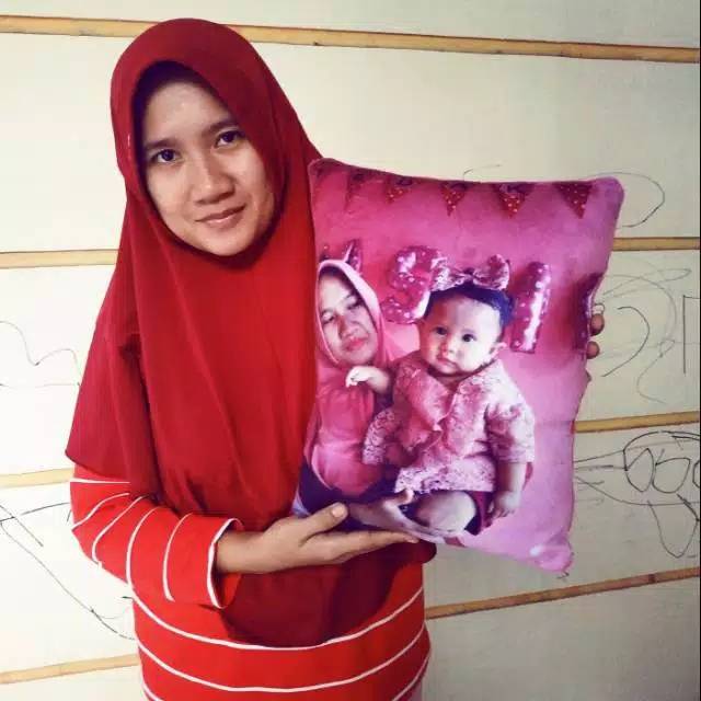 Jual BANTAL CUSTOM FOTO 30 X 40 (1 HARI JADI ) | Shopee Indonesia