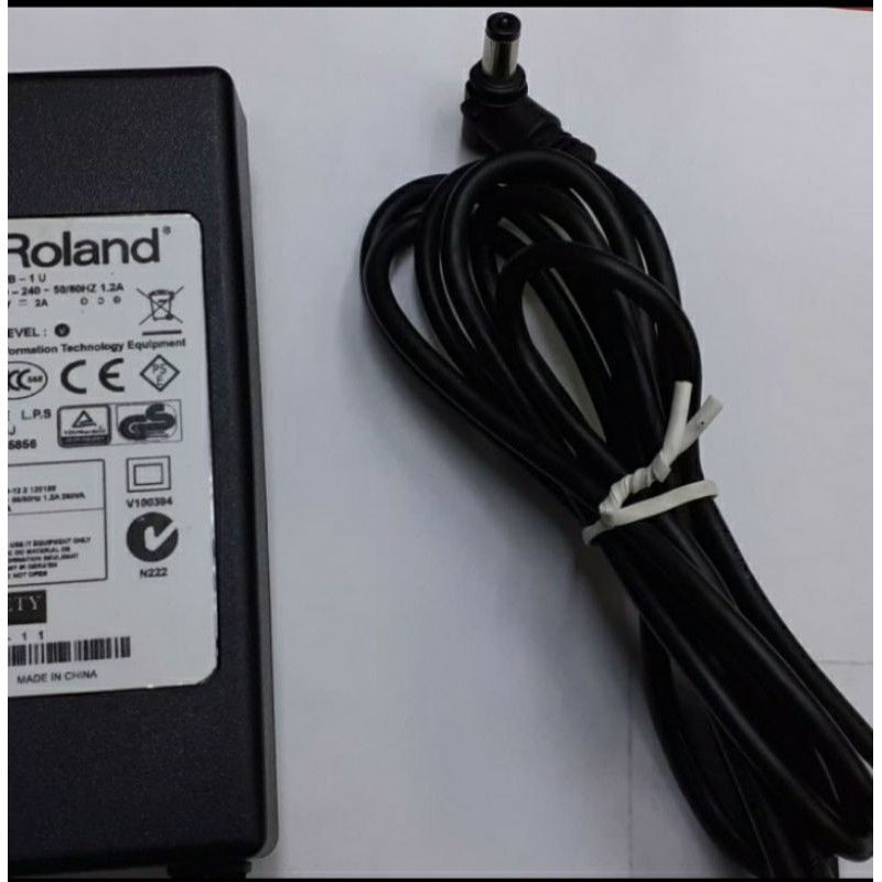 Jual adaptor keyboard roland F30 / F50 / F90 | Shopee Indonesia