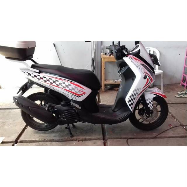 Jual Decal full body Yamaha Lexi variasi grafis simple pilihan striping ...