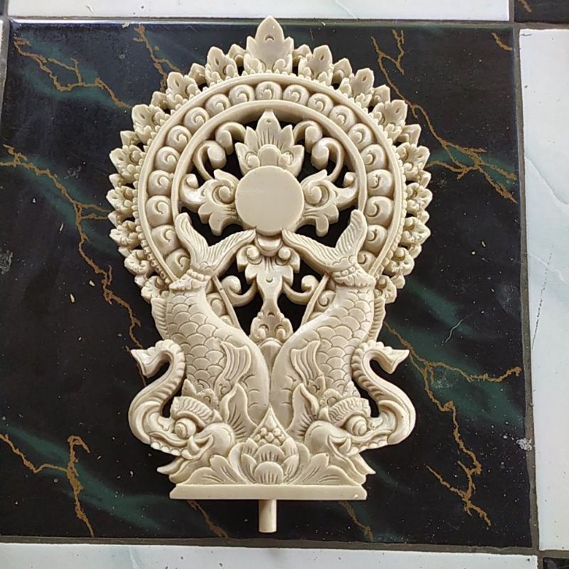 Jual ukiran bali hiasan dinding atau piala fiber | Shopee Indonesia